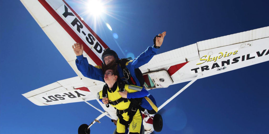 Ce trebuie sa stii despre saltul in tandem cu parasuta - GoExplore