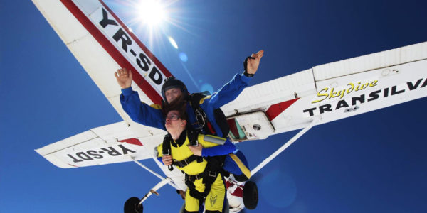 Ce trebuie sa stii despre saltul in tandem cu parasuta - GoExplore